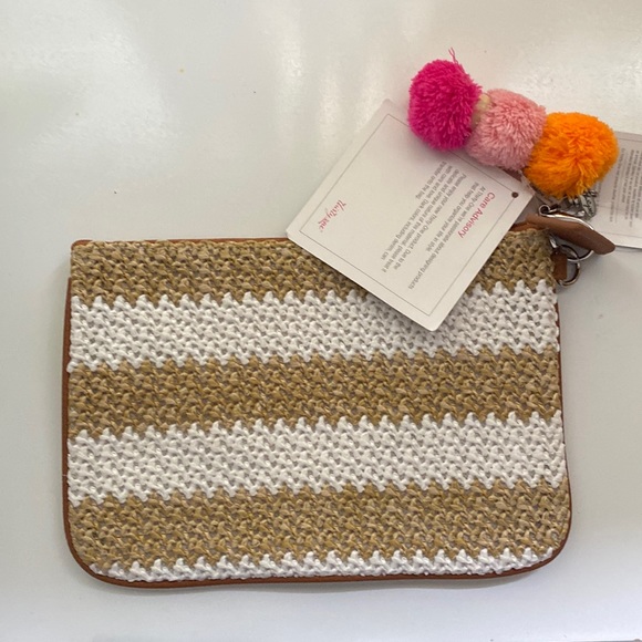 thirty-one | Bags | Nwt Jewel By Thirtyone Tan Striped Wristlet Pom ...
